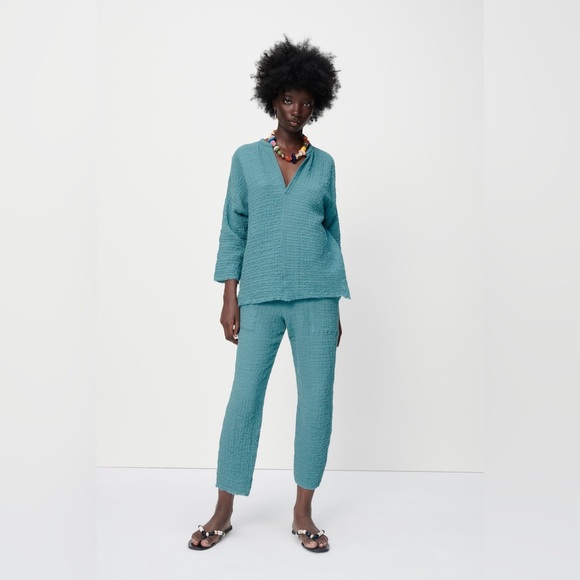 Zara | Tops | Zara Textured Top | Poshmark